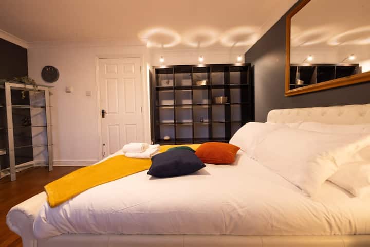 Modern 4bed House-excel-lca-business Ready-parking - Woolwich