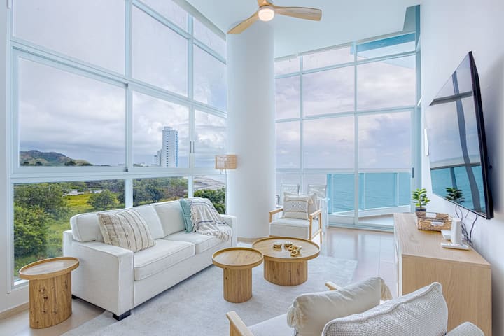 Stylish Oceanfront Escape – Royal Palm - Panama