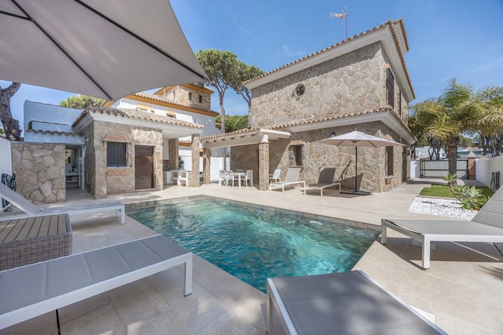 Chalet Con Piscina En Chiclana - Novo Sancti Petri