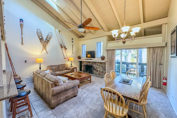 Embers & Evergreens Retreat Hot Tubs Pool Llv457 - South Lake Tahoe, CA