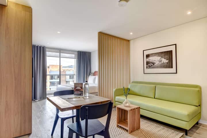 W* | Dazzling Loft W/ Balcony In Santa Bárbara - Bogota