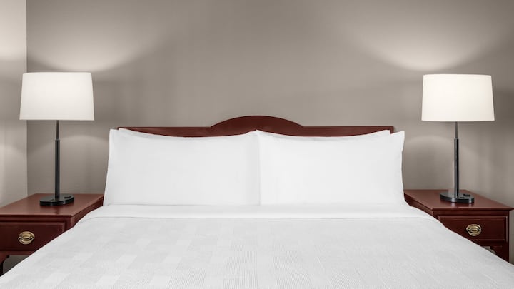 Inviting Suite With Accessible Features - Bellevue, WA