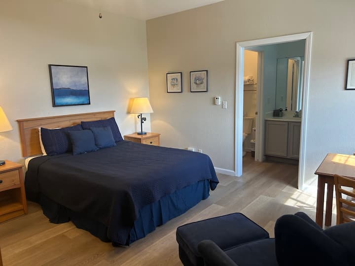 Blue Lagoon Hideaway - Pismo Beach, CA