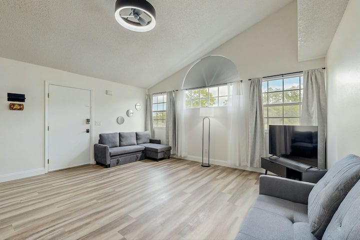 3br Resort Condo With Pool & Near Disney Parks - Kissimmee