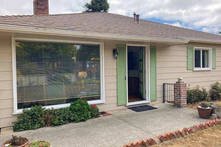 3br With Private Backyard - Close To Humboldt Bay - Eureka, CA