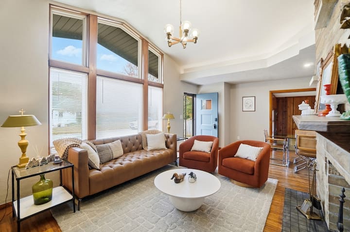 The Stoop On Spencer Drive - Ohio City, OH