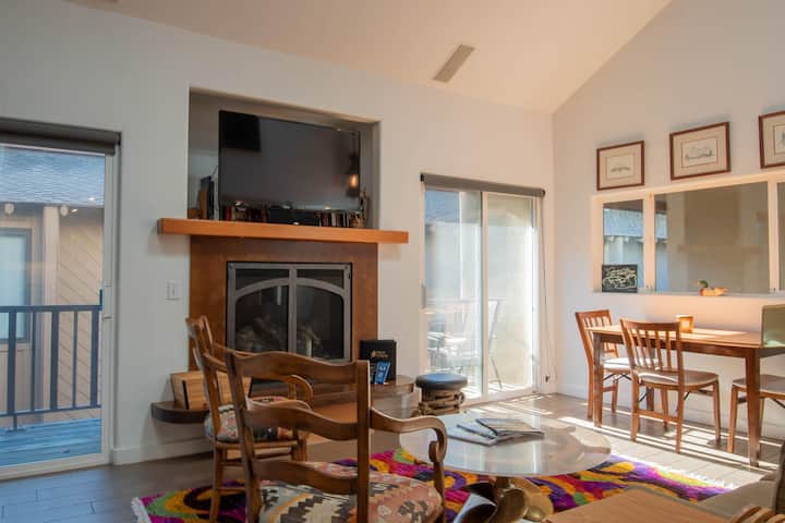Crestview Condo 18 - Walk To Ski Lifts & Downtown - Ketchum, ID