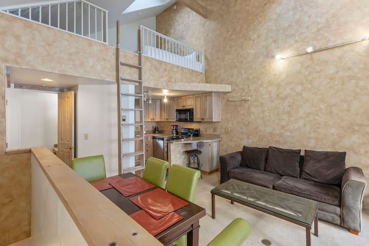 Ski In Out 5 Minute Walk To Everything - Telluride, CO