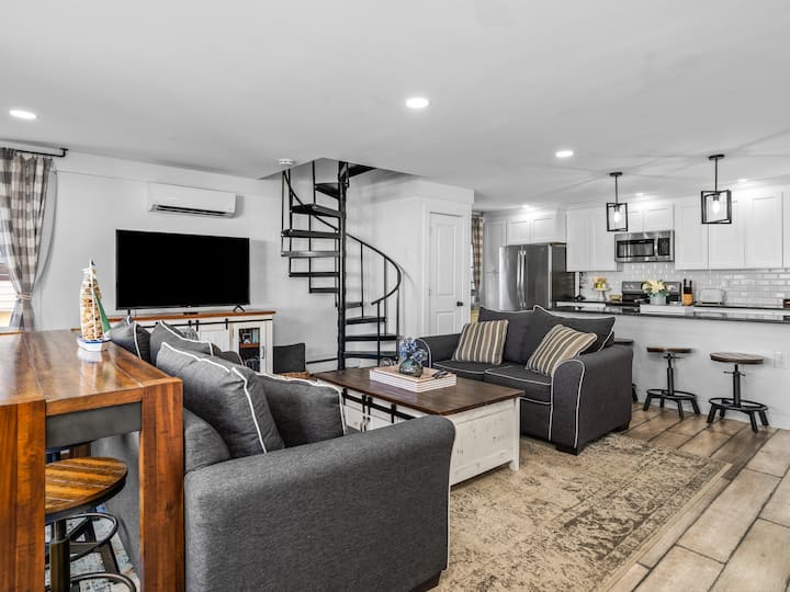 Latitude Lake House | Lake Access • Fire Pit - Greenwood Lake, NY