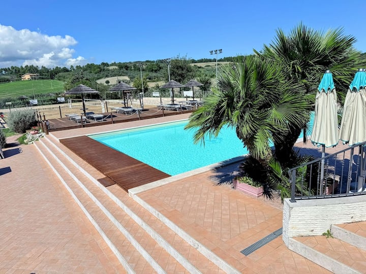 Sporty Haven Peut Accueillir 24 Personnes Et Propo - Spoleto