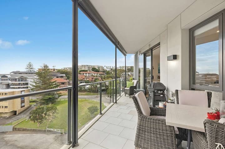 Beachside By Coast Hosting - Terrigal