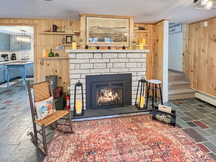 The Rosewood – Vt Lake Cottage Near Beach & Skiing - Castleton, VT