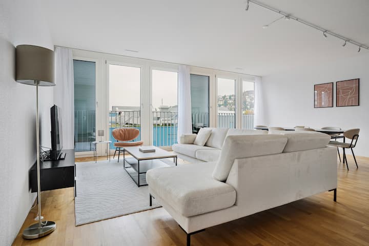 Blueground | Escher Wyss, View, Nr Lake Zurich - Zürich