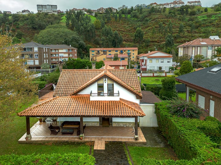 Amplia Y Cómoda Casa En Playa Ribera - Santillana del Mar