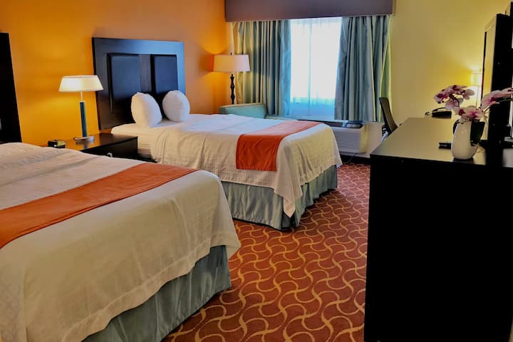 Lux Hotel & Spa| 2 Doubles| Near Globe Life Field - Arlington, TX