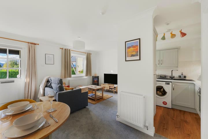 Coorie Nook, Sleeps 2, Central Windermere - Windermere