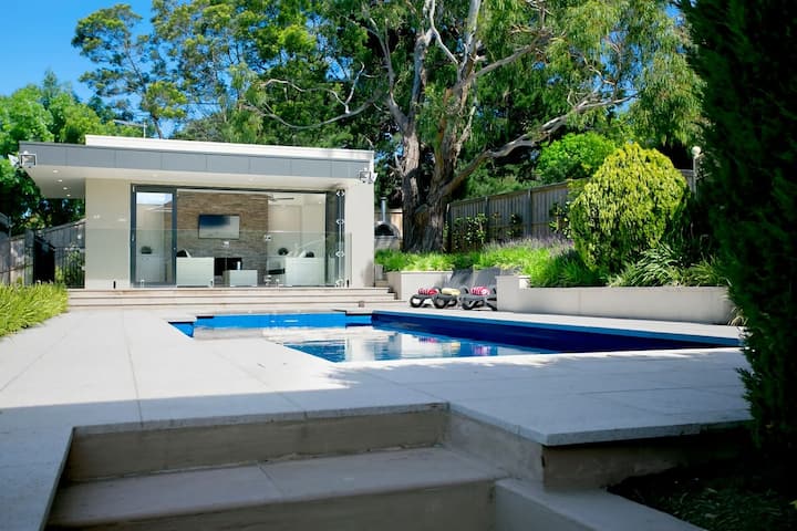 Vue De La Mer | Luxe Retreat: Tennis, Pool & Views - Mount Martha