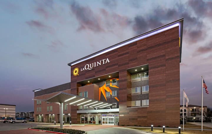 Laquinta Dfw West Glade| King Room| Shopping Fun - 그레이프바인