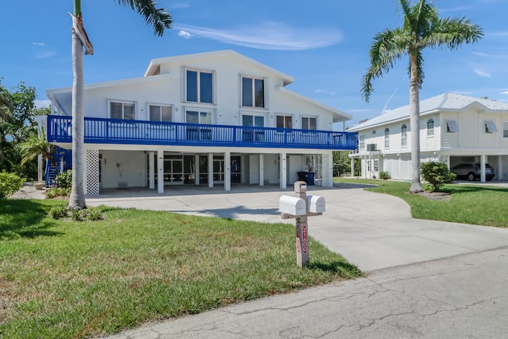 Canal Front | Preserve Access | Flamingo Bayou B - Fort Myers Beach, FL