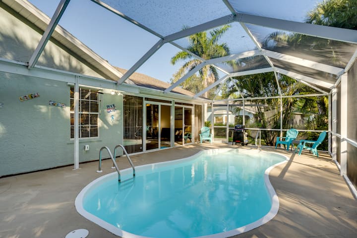 4 Mi To Port Charlotte Town Center: Group Retreat! - Port Charlotte, FL