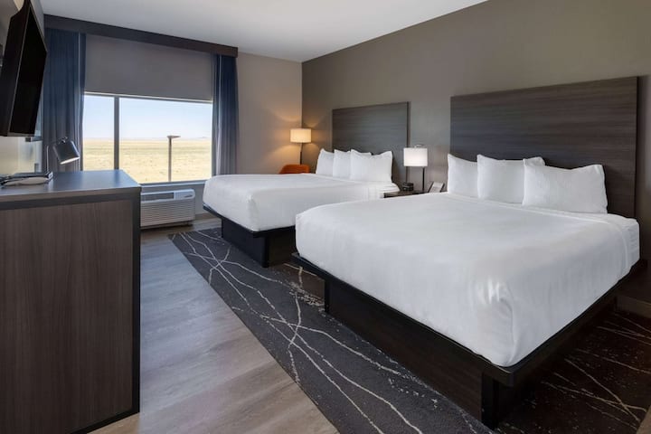 La Quinta Holbrook | Family Room | Scenic Spots - Holbrook, AZ