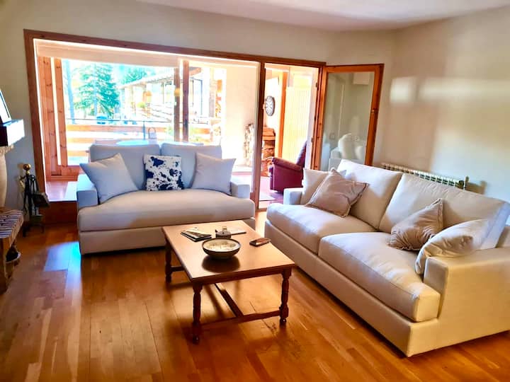 Cal Querol Prats I Sansor, Chimenea Y Barbacoa - Ger