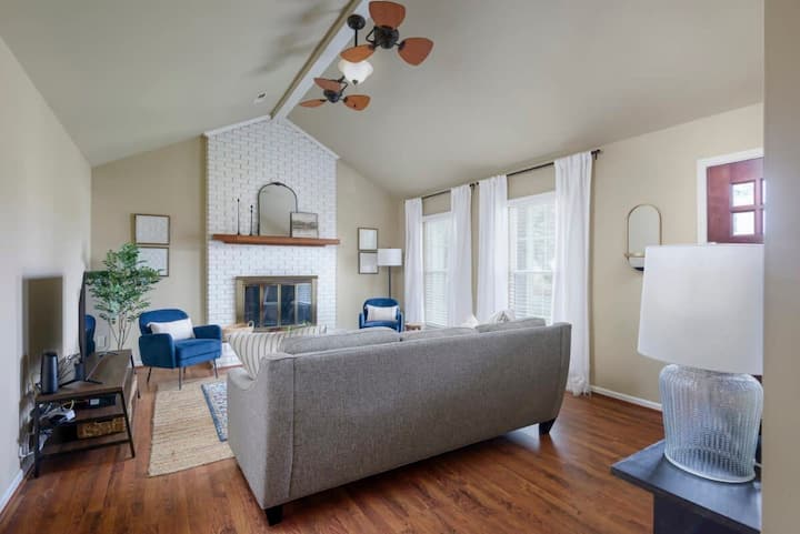 Serene Pineville | Screened Patio | 5 Min Atrium - Ballantyne - Charlotte