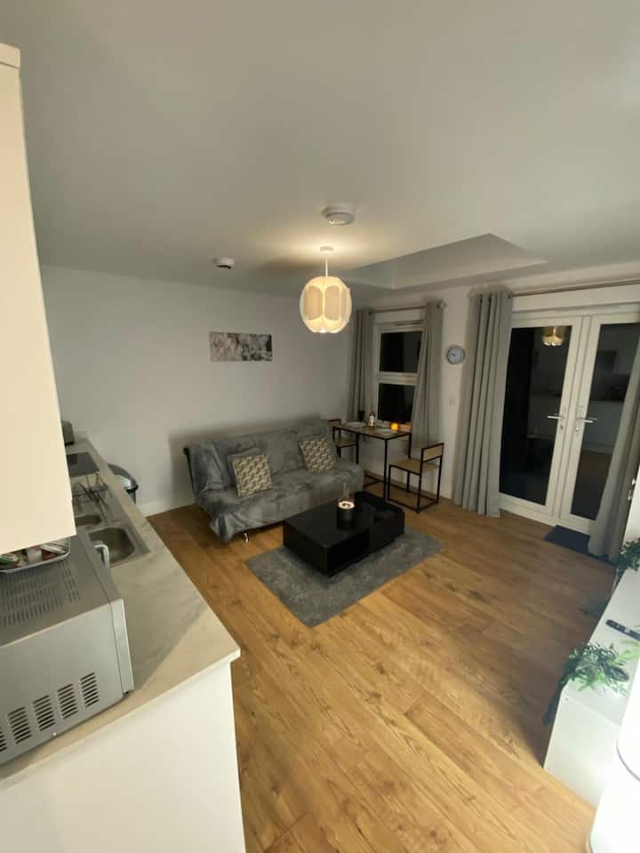 Luxury Home From Home 2 - メードストン