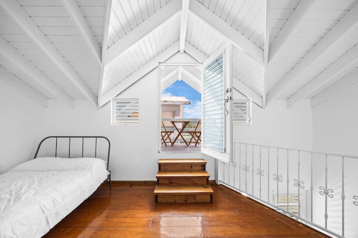 Seaside | San Juan Pool | Included Parking - Yauco