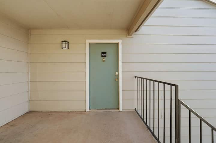 District West Apartments | Simple. Modern. Home. - Lubbock, TX