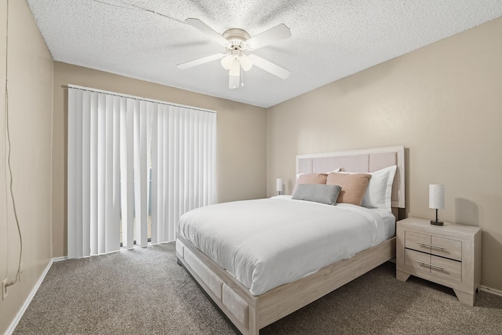 District West Apartments | Simple Comfort & Value - Lubbock, TX