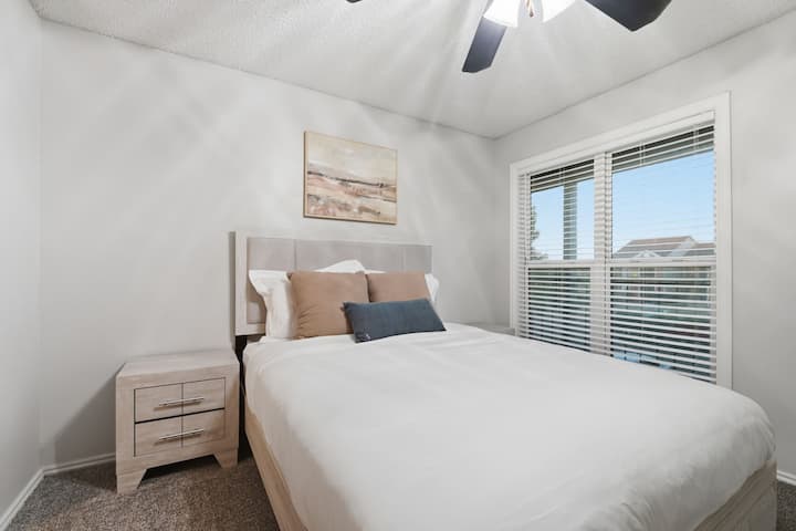 District West Stay | Cozy, Clean & Convenient - Lubbock, TX