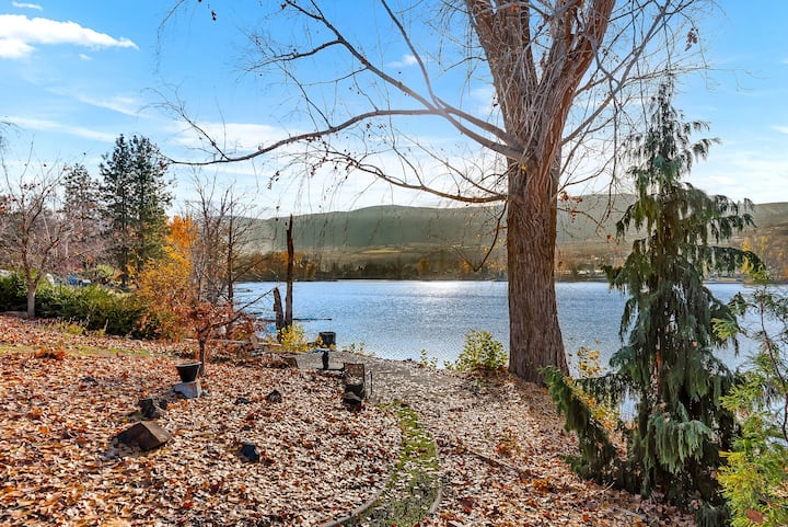Lake Cortez Cottage - Year Round Fun - Wenatchee, WA