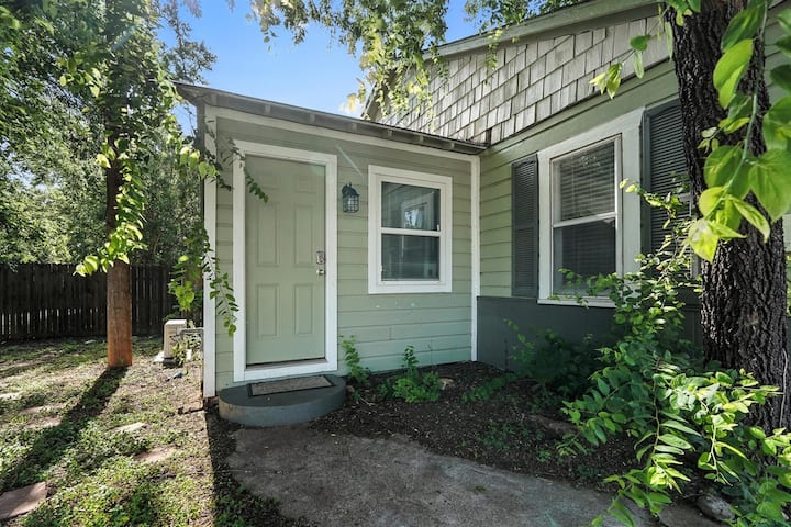 Mockingbird Lane – Cozy Rustic Retreat - 阿比林