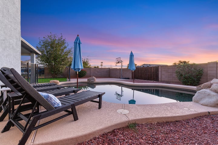 Glendale Oasis, Pool, Game Lounge, Walk To Stadium - 格蘭岱爾