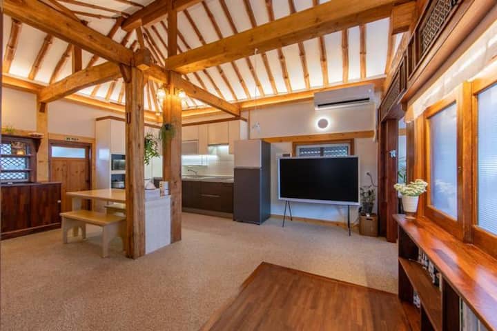 휴식이 필요할때 객실, 화안채 - 청송군