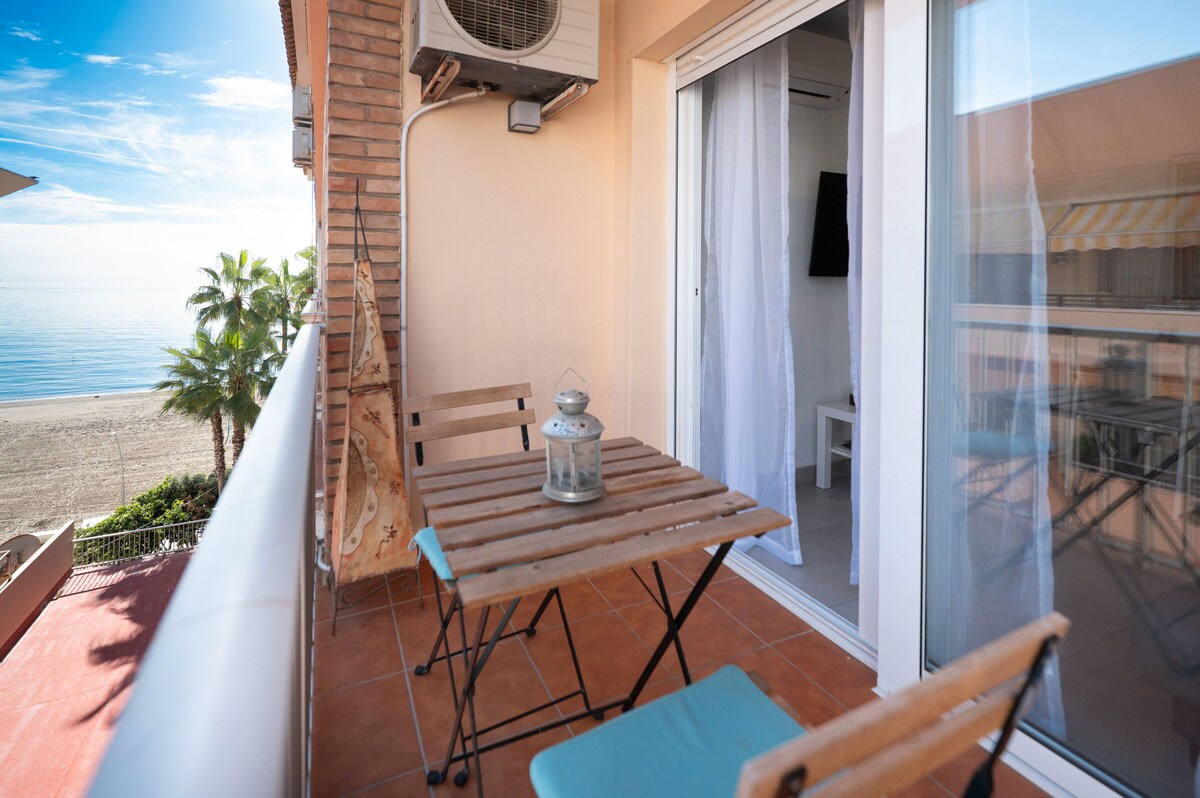Beachfront Estepona Center - Apartments for Rent in Estepona, Andalusia ...