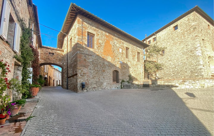 Stunning Apartment In Murlo With Wifi - Montalcino