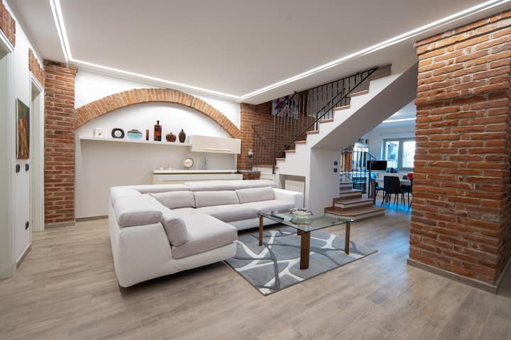 Casa A Roddi Con Vista Sulle Colline - Alba