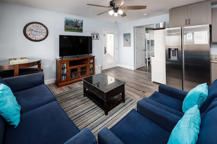 Sunset Cottages 6c, Pet Friendly, Beach Service - Fort Walton Beach, FL