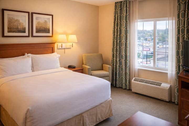 Explore Natural Wonders From A Spacious Suite - Hot Springs, AR