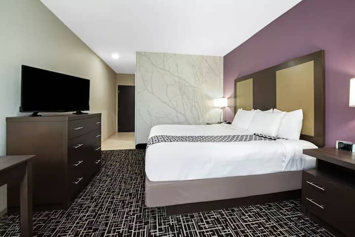 King | Laquinta Lake Charles Westlake | Casinos - Lake Charles, LA