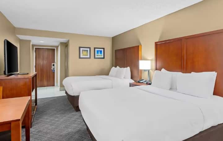 Family-friendly Suite With Free Breakfast - Baton Rouge, LA