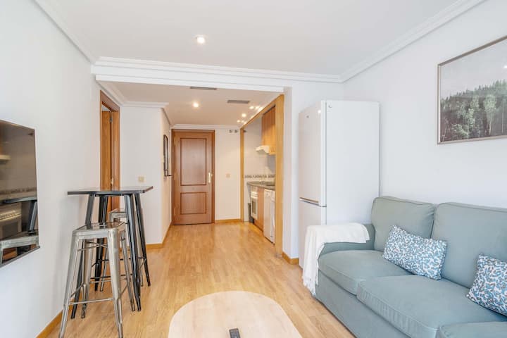Cozy Apartment On Calle Eraso - Madrid