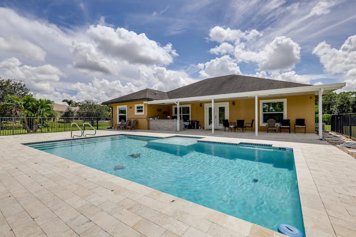 Outdoor Kitchen & Patio: Loxahatchee Oasis! - Lion Country Safari, Loxahatchee