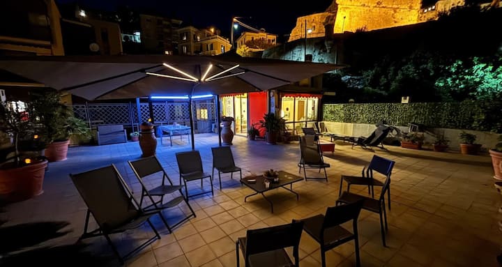 Finale Ligure | Attico Fronte Mare Con Terrazza - Finale Ligure