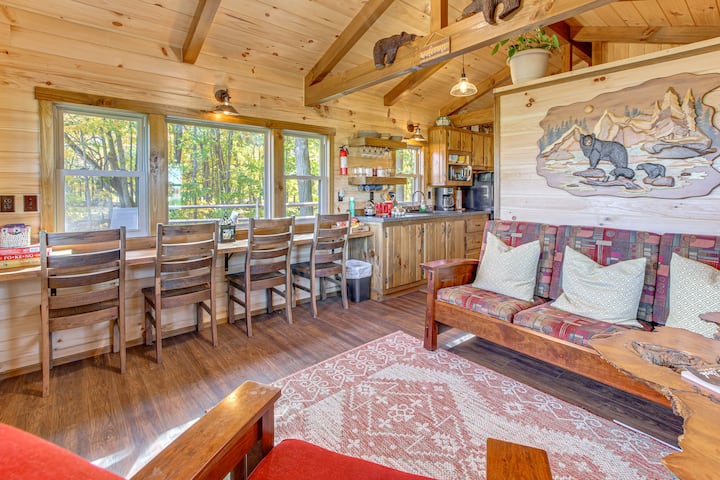 Outdoor Oasis W/ Fire Pit & Dock: Galion Log Cabin - Candlewood Lake, OH