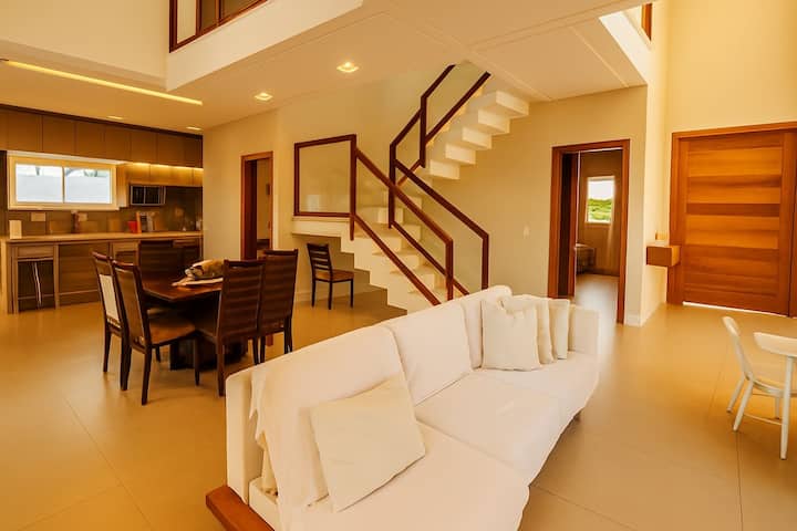 House In Gaudi, Modern, Comfortable - Porto Seguro