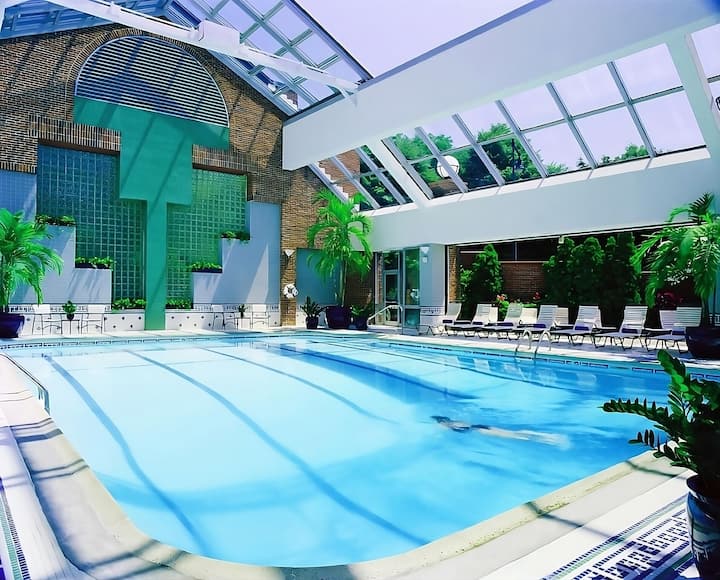 Make Your Trip More Enjoyable! W/ Indoor Pool - Somerville, MA