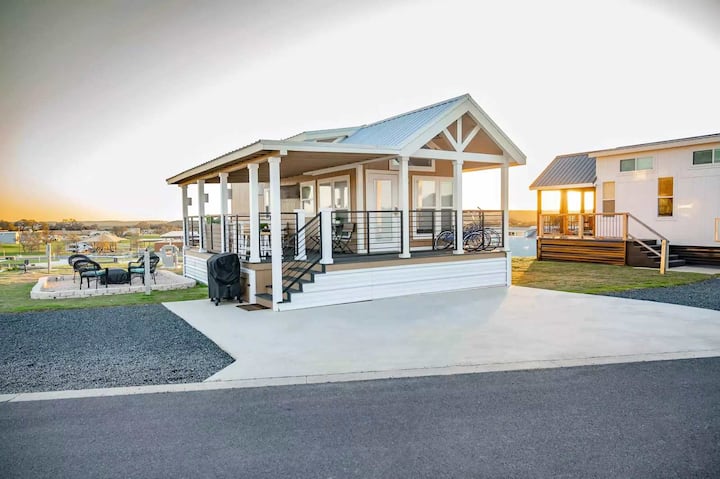 Hill Country Hangout - Luckenbach, TX